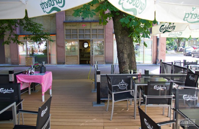 Pink Crow Restaurant & Bar « Restaurantica